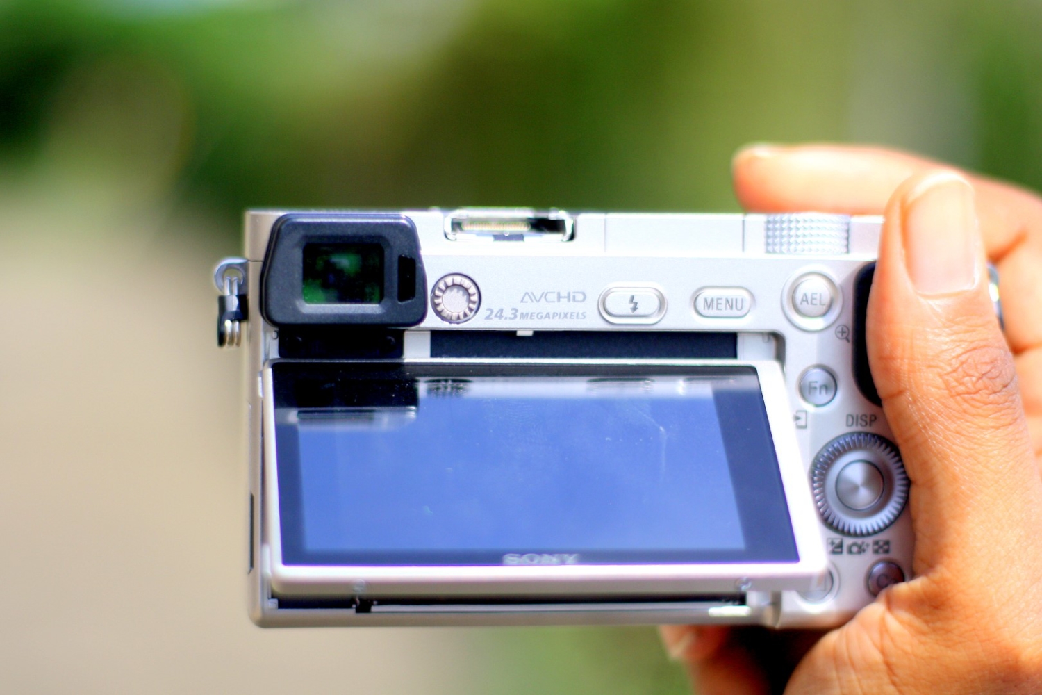 Sony A6000 Review - Why I Made The Switch From DSLR To Mirrorless
